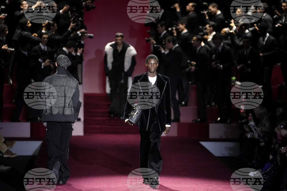 БТА :: Долче и Габана напомниха за блясъка от времето на Фелини в ...