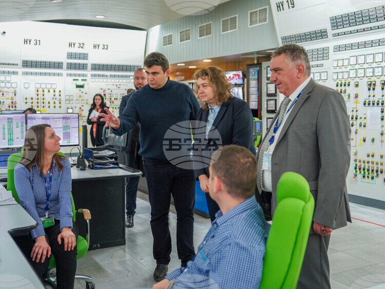 БТА :: Председателят на парламента Наталия Киселова посети АЕЦ „Козлодуй“