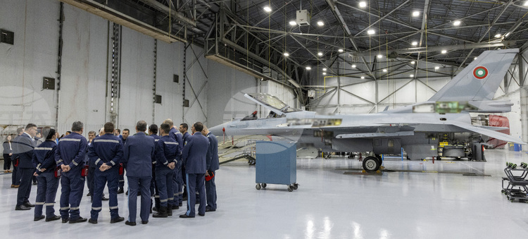 BTA :: Bulgaria Receives Its First F-16 Block 70 Aircraft at Lockheed ...