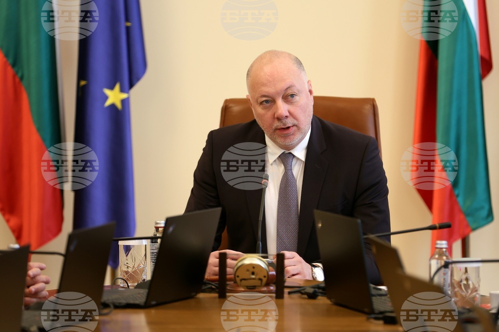 BTA :: PM Zhelyazkov Announces Plans for Establishment of Centre for Innovation in Defence