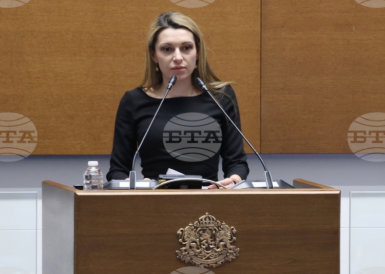 BTA :: There Is Such a People MP Mitova: Glad to Be Free of Democracy ...