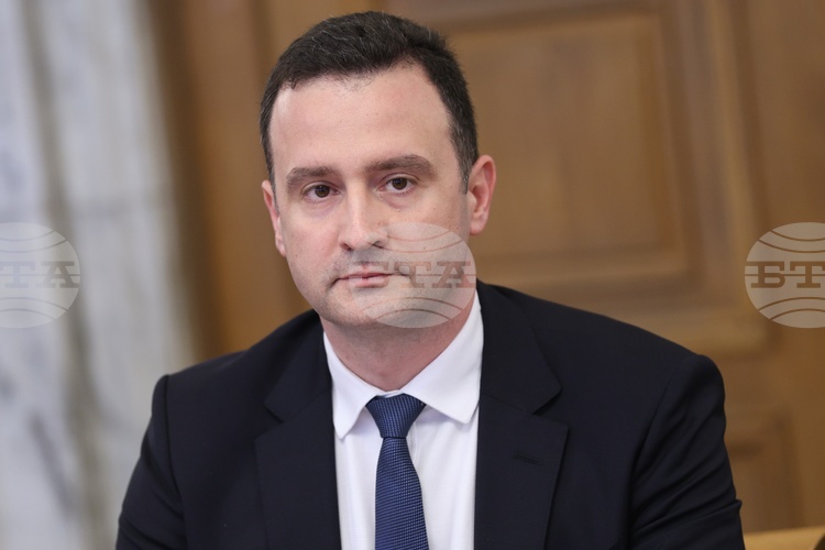 BTA :: Energy Minister, Shell Sign Black Sea Oil and Gas Exploration Deal
