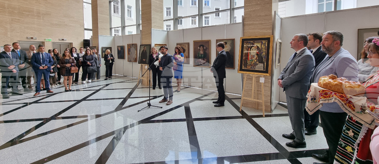 BTA :: Ivan Milev's Ahinora and Other Kazanlak Art Gallery Paintings ...