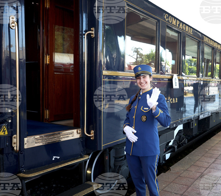 BTA :: Orient Express Arrives in Bulgaria with Passengers from Four ...