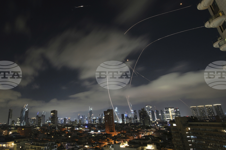 BTA :: Group of Bulgarian Artists, Writers Stranded in Tel Aviv Say ...