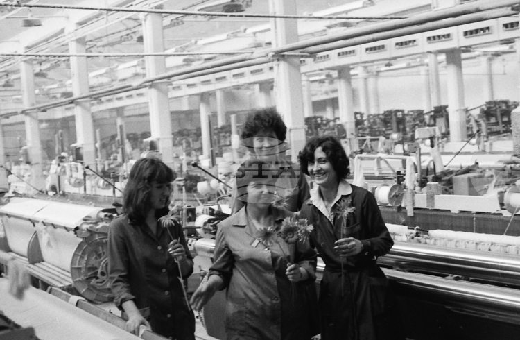 BTA :: Women's Image in BTA's 20th Century Archives: "People's Heroine ...