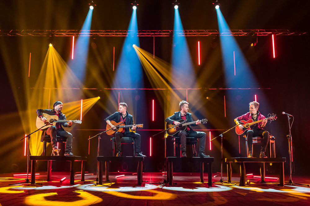 BTA :: 40 Fingers to Play Jazz, Rock, Pop, Latin and Film Music at ...