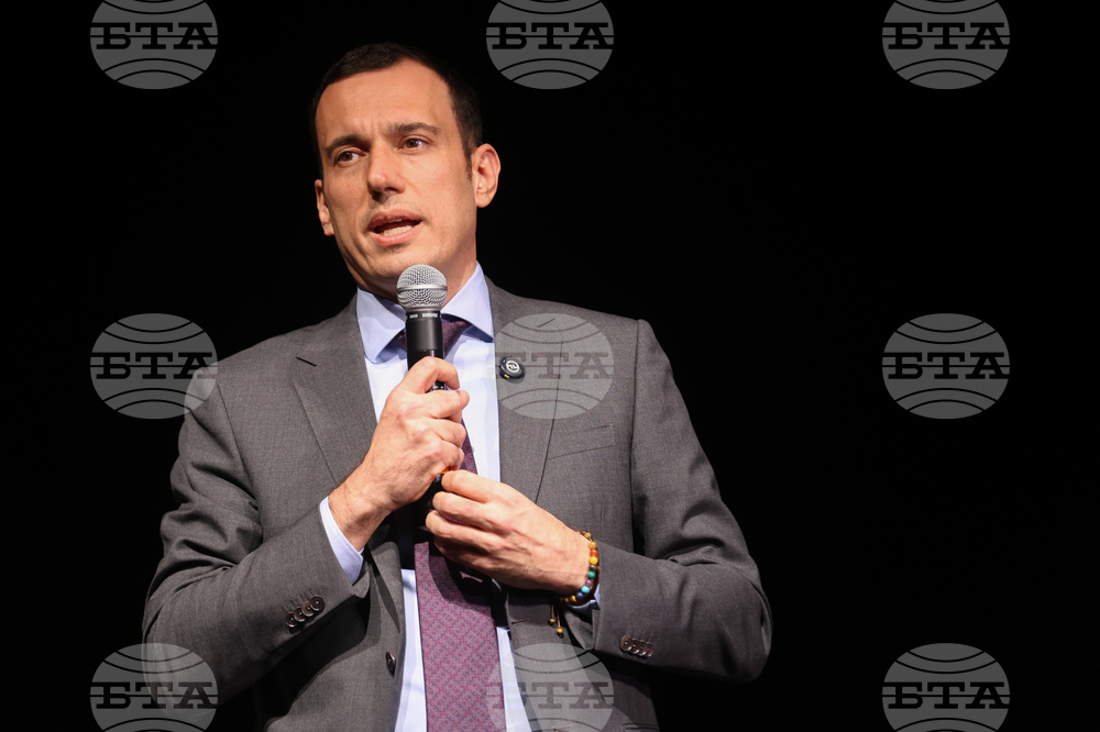 BTA :: Sofia Mayor on Day of Homage to Victims to Communist Regime ...
