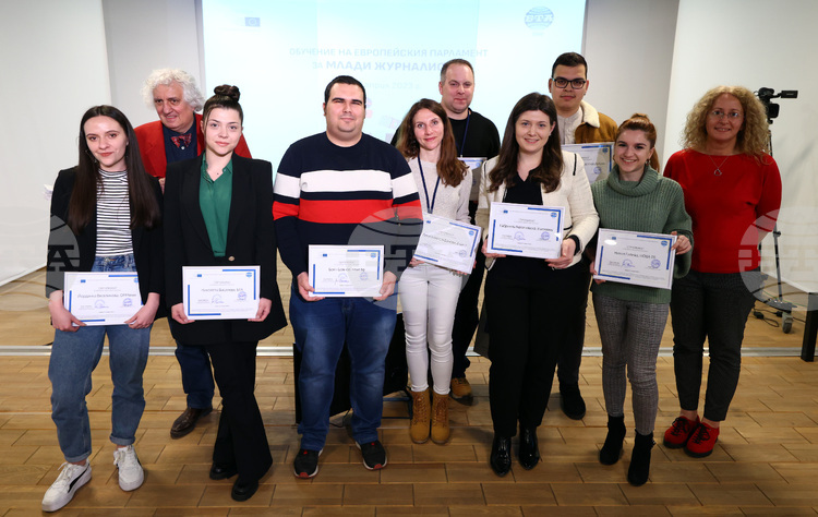 BTA :: BTA Trains Young Journalists in Partnership with EP