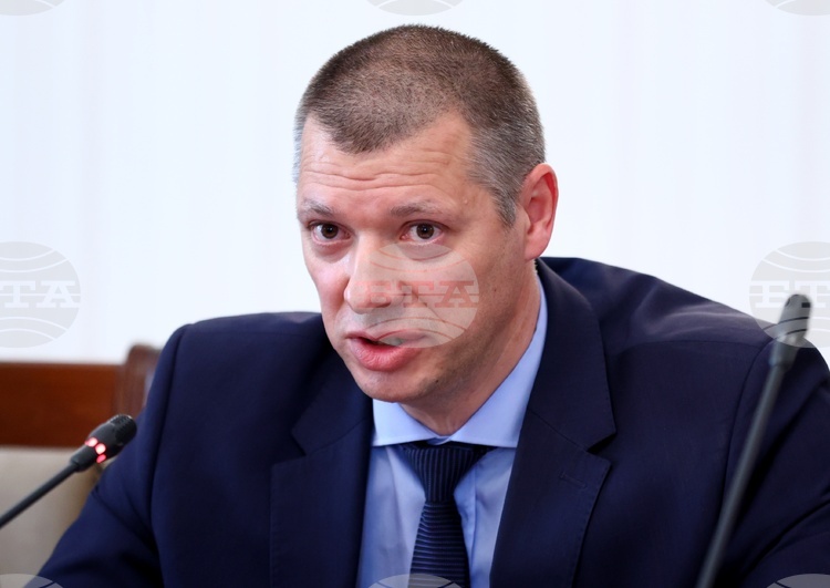 BTA :: Parliament Asked to Dismiss Anton Slavchev as Anti-Corruption and Illegal Assets ...