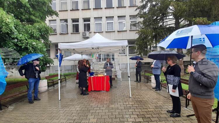 БТА Започва саниране на сградата на полицията и блок 4 в ж к „Митко Палаузов“ в Севлиево