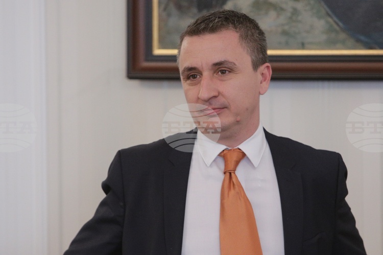 BTA :: Energy Minister Alexander Nikolov: Heating Bills for April Will ...