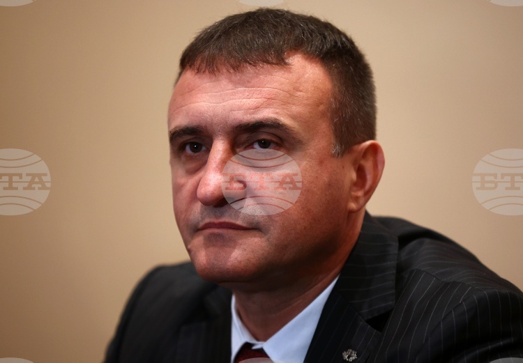 BTA :: Ahmed Ahmedov Resigns as Deputy Chairman of MRF's Central Council