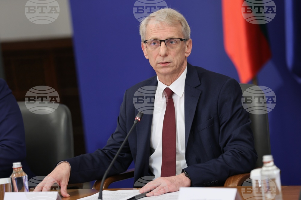 BTA :: PM Denkov Says He's Not at War with Presidential Institution ...