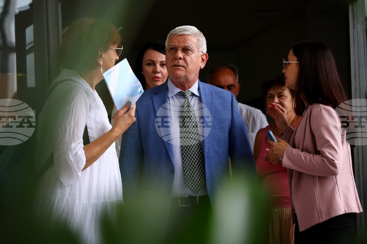 BTA :: Agriculture Minister Vatev to Visit Food and Wine Festival in ...