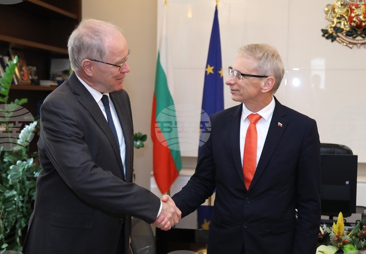 BTA :: PM Denkov, Swiss Ambassador Furrer Discuss Cooperation in Innovation between Bulgaria ...