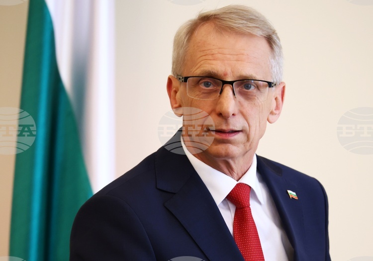 BTA :: PM Denkov Calls on Unions, Protesting Workers for Candid ...