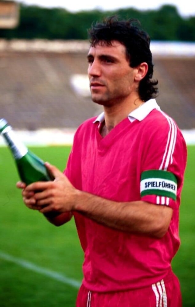BTA :: Ex-Footballer Hristo Stoichkov Glad to Be in 100 Best ...