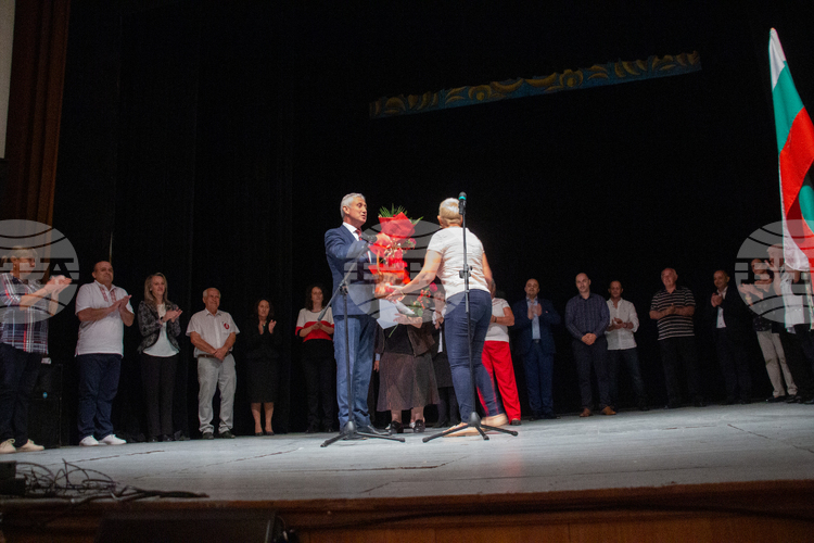 БТА :: Листа от 17 кандидати за общински съветници в Мездра издигна ...