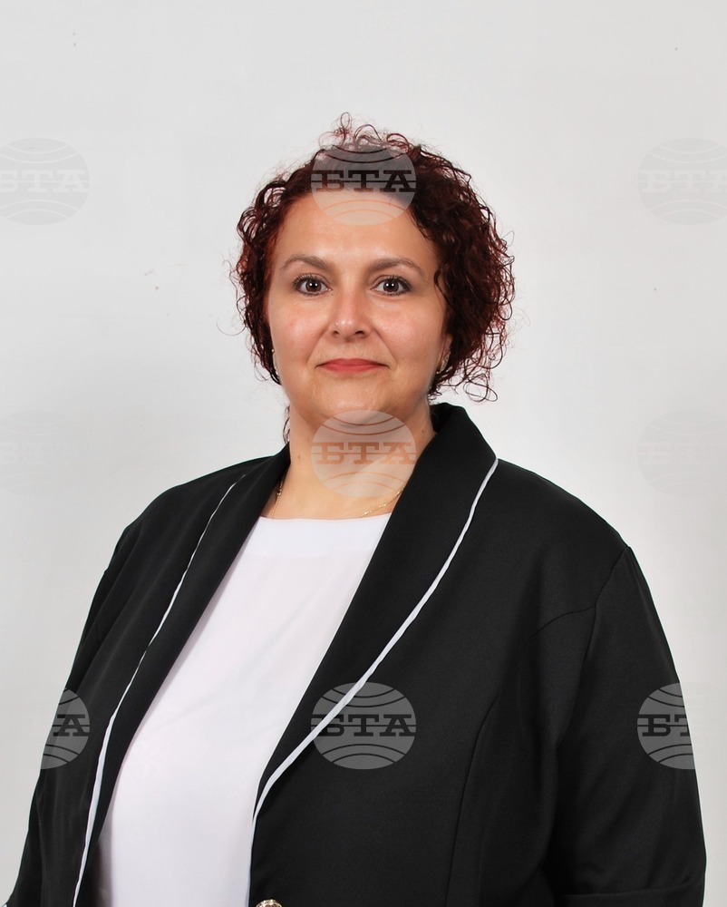 БТА Листа с 11 кандидати за общински съветници в Дупница регистрира Има такъв народ