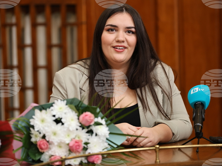 BTA :: Chess Player Viktoria Radeva on Winning First-Ever European ...