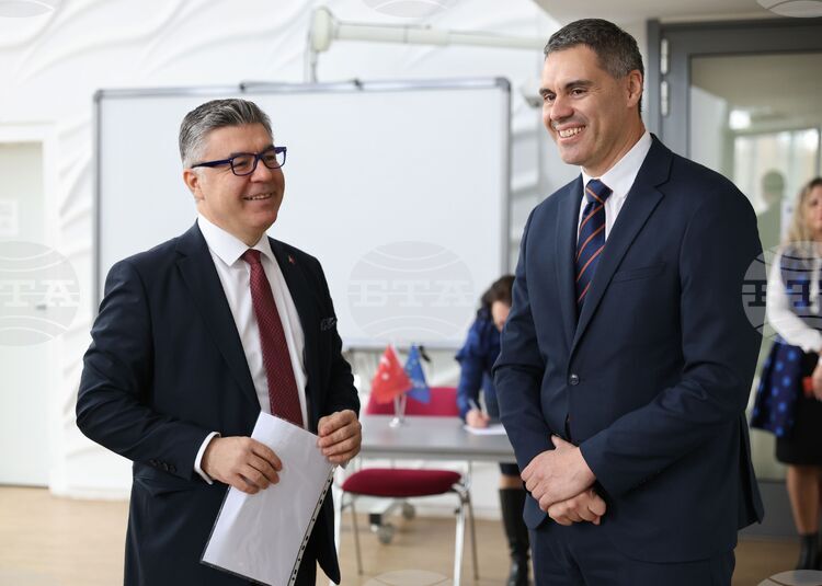 BTA :: Bulgaria, Turkiye Launch Joint Project to Improve Border Security