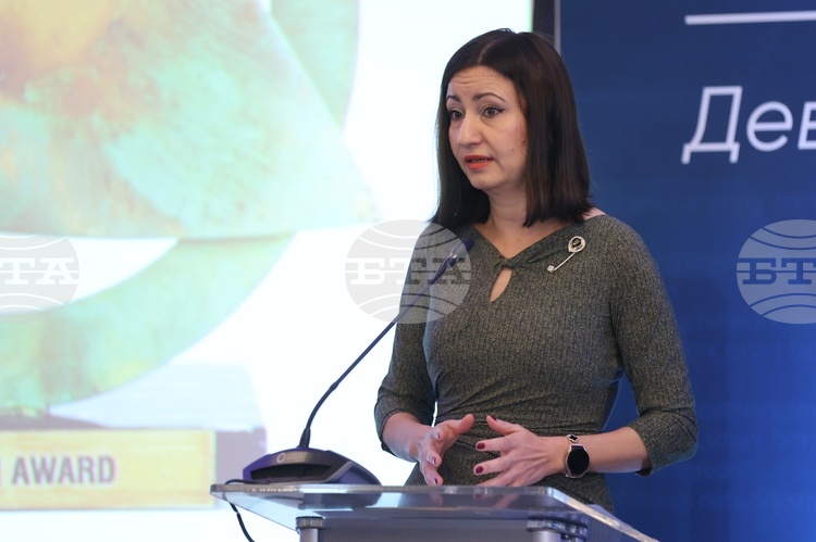 BTA :: European Commissioner Ivanova: Investment in Science, Research ...