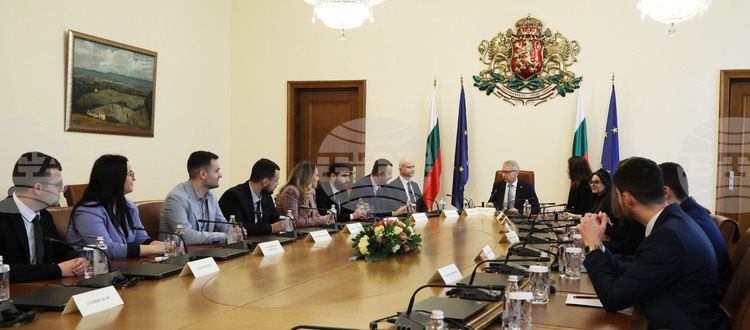 BTA :: PM Denkov Meets with National Representation of Student Councils
