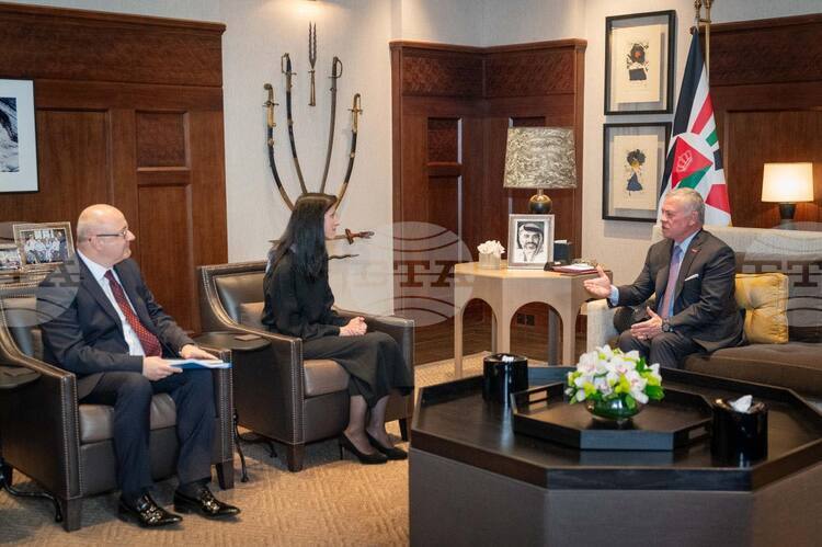 BTA :: Foreign Minister Gabriel Received in Audience by King Abdullah ...