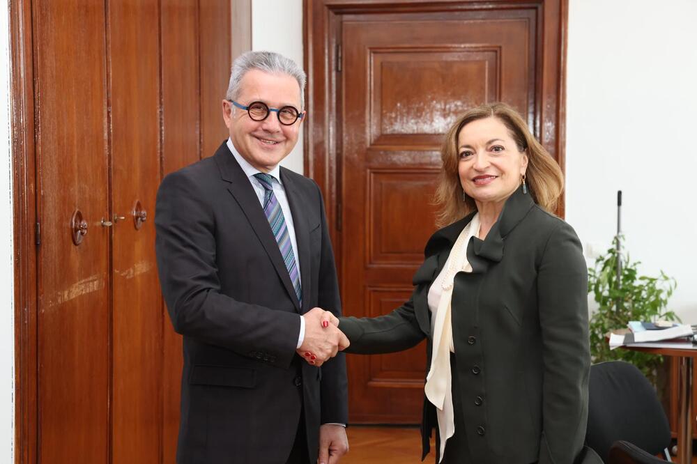 BTA :: Italian Ambassador Meets with Bulgaria-Italy Parliamentary ...
