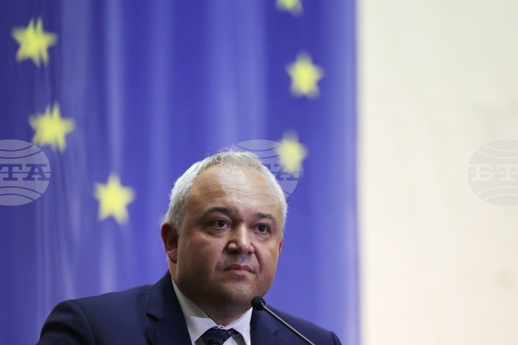 БТА :: Започват две проверки в МВР във връзка със смъртта на Ангел Христов