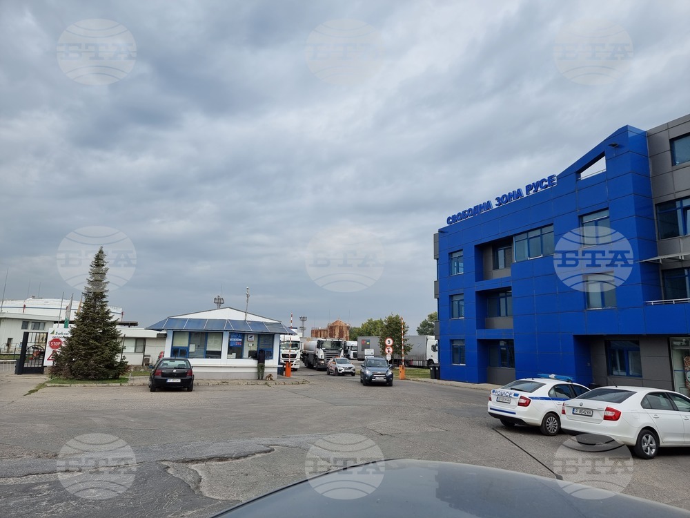 БТА Службите за сигурност са иззели документи и видеозаписи от Свободна зона в Русе заради