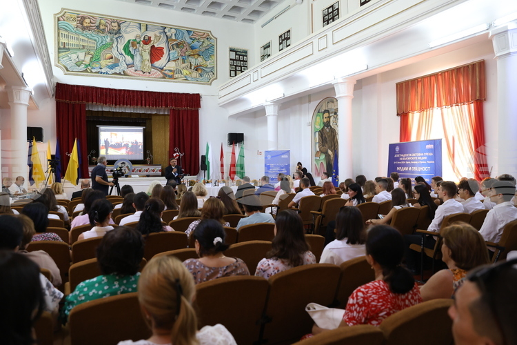 BTA :: Role of Bulgarian Media for Enhancing Knowledge of Kin and ...
