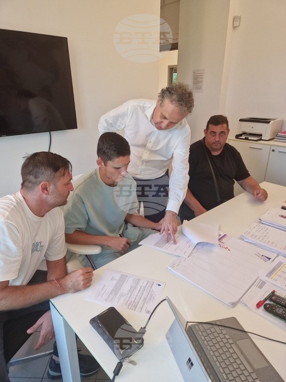 БТА :: Българският защитник Димитър Папазов с нов силен мач с екипа на ...