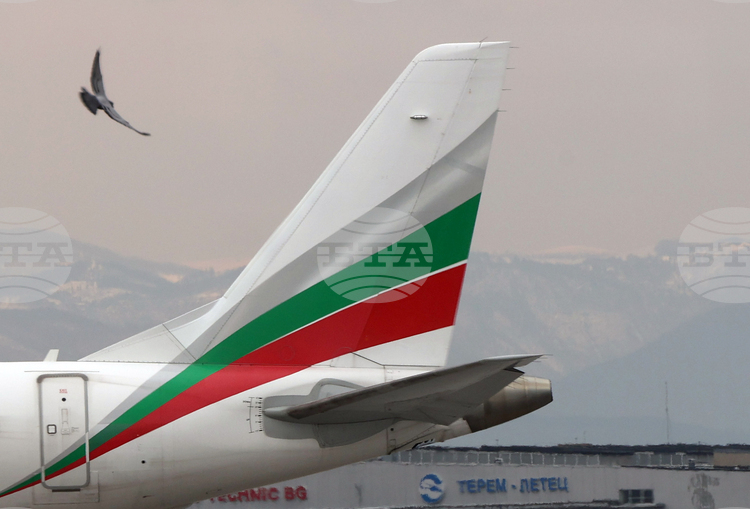 BTA :: November 12, 2002: Balkan Air Tours Becomes National Flag Carrier
