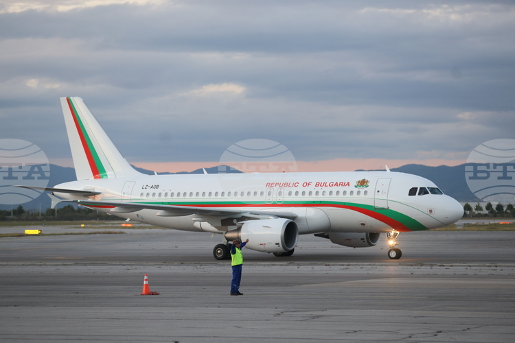 BTA :: Second Aircraft with Evacuated Bulgarians from Lebanon Lands at ...