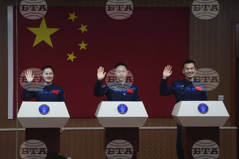 БТА :: Китай изпраща нов екипаж на космическата си станция "Тянгун"