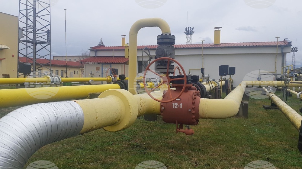 БТА :: Цената на природния газ в Европа се задържа около 50 евро за ...